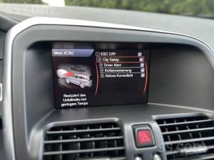 Pelēks Volvo XC60 2012 Talsi, ar dzinēja tilpumu 2.40 L un nobraukumu 274 tūkst. km par 10670 €, foto 34 vietnē AUTOMOTO.COM.LV