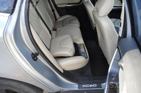 Volvo XC60 2012 Tukums vietnē Pelēks Volvo XC60 2012 Tukums, ar dzinēja tilpumu 2.40 L un nobraukumu 377 tūkst. km par 6390 €, foto 11 vietnē AUTOMOTO.COM.LV