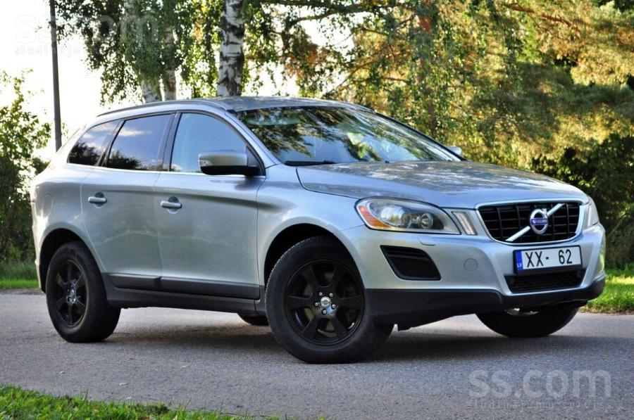 Pelēks Volvo XC60 2012 Tukums, ar dzinēja tilpumu 2.40 L un nobraukumu 377 tūkst. km par 6390 €, foto 3 vietnē AUTOMOTO.COM.LV