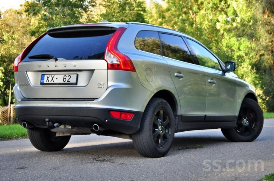 Pelēks Volvo XC60 2012 Tukums, ar dzinēja tilpumu 2.40 L un nobraukumu 377 tūkst. km par 6390 €, foto 5 vietnē AUTOMOTO.COM.LV