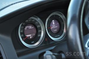 Pelēks Volvo XC60 2012 Tukums, ar dzinēja tilpumu 2.40 L un nobraukumu 377 tūkst. km par 6390 €, foto 13 vietnē AUTOMOTO.COM.LV