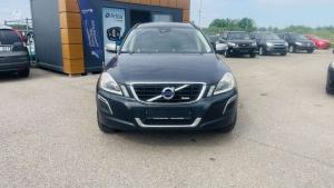 Grey Volvo XC60 2012 in Marijampole, with an engine capacity of 1.98 L and mileage of 330 thousand km for 9999 €, photo 3 on AUTOMOTO.COM.LV