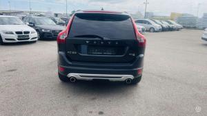 Grey Volvo XC60 2012 in Marijampole, with an engine capacity of 1.98 L and mileage of 330 thousand km for 9999 €, photo 4 on AUTOMOTO.COM.LV