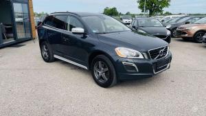 Grey Volvo XC60 2012 in Marijampole, with an engine capacity of 1.98 L and mileage of 330 thousand km for 9999 €, photo 9 on AUTOMOTO.COM.LV