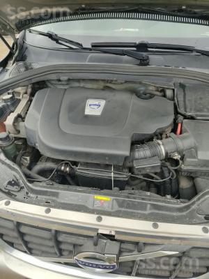 Pelēks Volvo XC60 2012 Rīga, ar dzinēja tilpumu 2.40 L un nobraukumu 266 tūkst. km par 6200 €, foto 4 vietnē AUTOMOTO.COM.LV