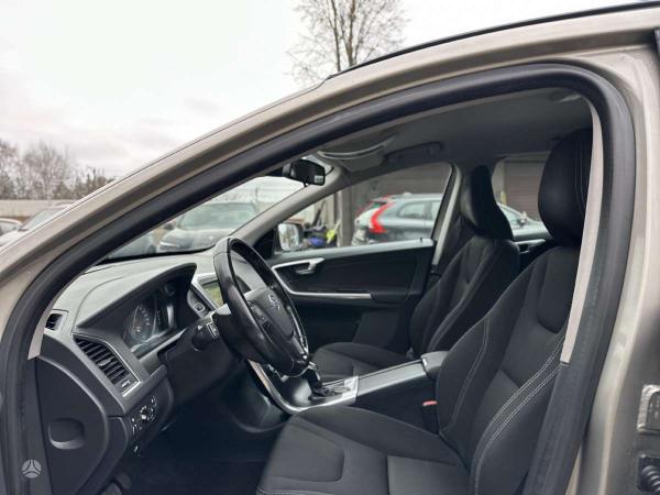 Pelēks Volvo XC60 2013 Kauņa, ar dzinēja tilpumu 1.98 L un nobraukumu 150 tūkst. km par 12750 €, foto 11 vietnē AUTOMOTO.COM.LV
