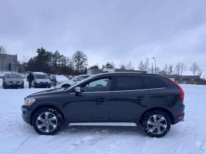 Grey Volvo XC60 2013 in Alytus, with an engine capacity of 2.40 L and mileage of 285 thousand km for 9950 €, photo 7 on AUTOMOTO.COM.LV