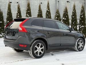 Grey Volvo XC60 2013 in Siauliai, with an engine capacity of 1.98 L and mileage of 214 thousand km for 10950 €, photo 8 on AUTOMOTO.COM.LV
