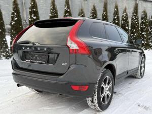 Grey Volvo XC60 2013 in Siauliai, with an engine capacity of 1.98 L and mileage of 214 thousand km for 10950 €, photo 10 on AUTOMOTO.COM.LV