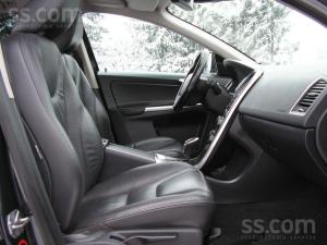 Grey Volvo XC60 2013 in Riga, with an engine capacity of 2.00 L and mileage of 0 thousand km for 11950 €, photo 26 on AUTOMOTO.COM.LV