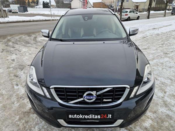 Pelēks Volvo XC60 2013 Šauļi, ar dzinēja tilpumu 1.98 L un nobraukumu 259 tūkst. km par 10450 €, foto 2 vietnē AUTOMOTO.COM.LV
