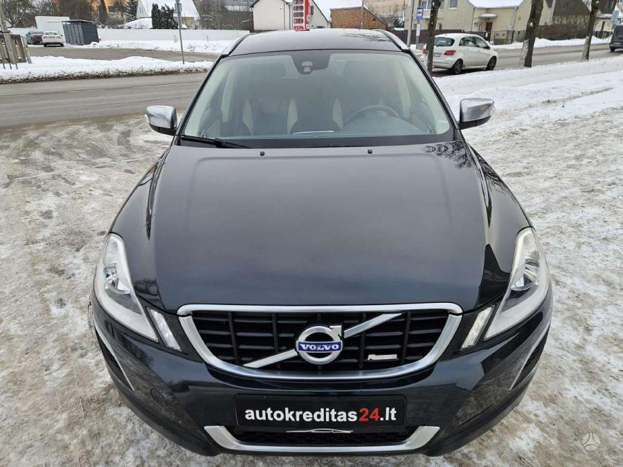 Pelēks Volvo XC60 2013 Šauļi, ar dzinēja tilpumu 1.98 L un nobraukumu 259 tūkst. km par 10450 €, foto 2 vietnē AUTOMOTO.COM.LV