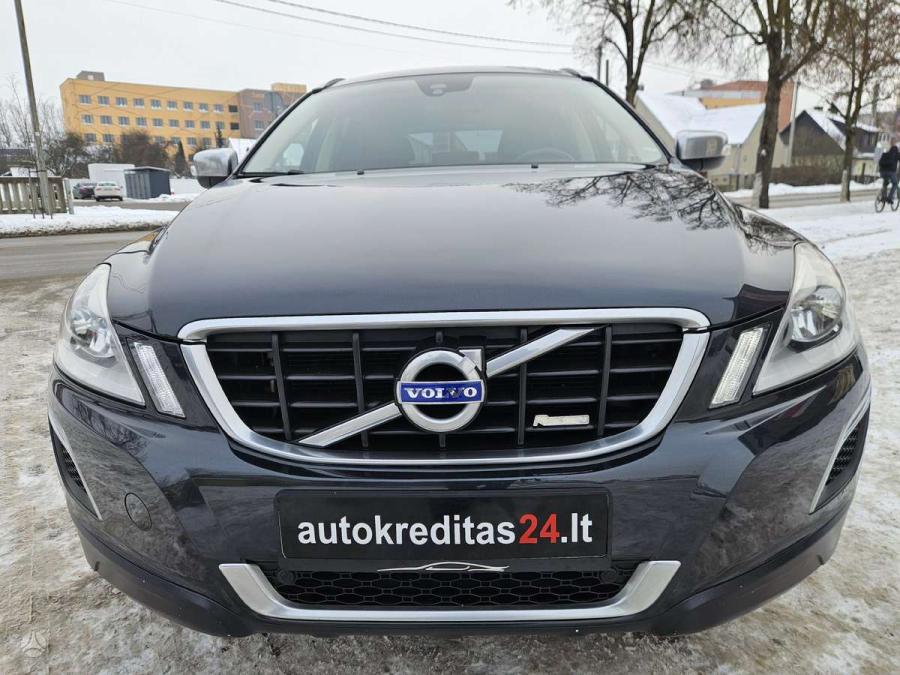 Pelēks Volvo XC60 2013 Šauļi, ar dzinēja tilpumu 1.98 L un nobraukumu 259 tūkst. km par 10450 €, foto 3 vietnē AUTOMOTO.COM.LV