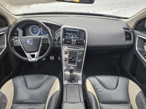 Pelēks Volvo XC60 2013 Šauļi, ar dzinēja tilpumu 1.98 L un nobraukumu 259 tūkst. km par 10450 €, foto 13 vietnē AUTOMOTO.COM.LV