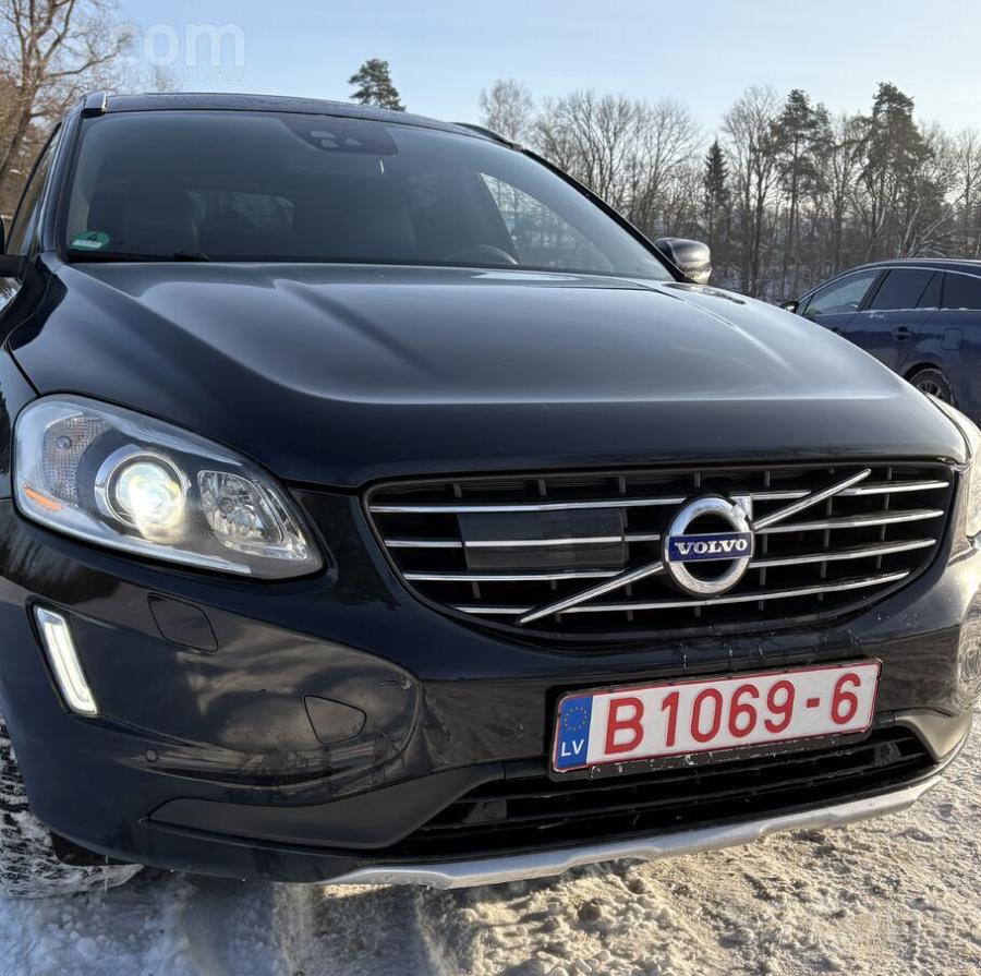 Pelēks Volvo XC60 2013 Ogre, ar dzinēja tilpumu 2.40 L un nobraukumu 216 tūkst. km par 14000 €, foto 1 vietnē AUTOMOTO.COM.LV