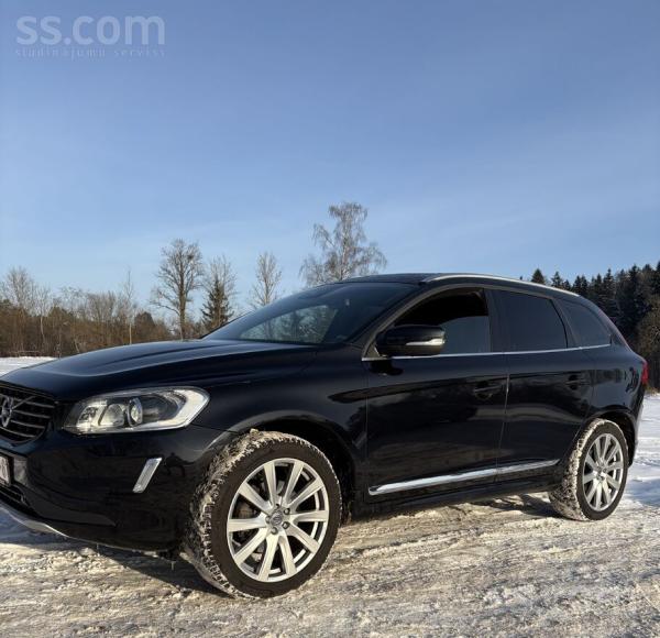 Grey Volvo XC60 2013 in Ogre, with an engine capacity of 2.40 L and mileage of 216 thousand km for 14000 €, photo 2 on AUTOMOTO.COM.LV
