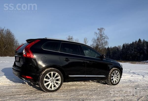 Grey Volvo XC60 2013 in Ogre, with an engine capacity of 2.40 L and mileage of 216 thousand km for 14000 €, photo 8 on AUTOMOTO.COM.LV