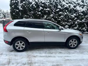 Grey Volvo XC60 2013 in Vilnius, with an engine capacity of 2.40 L and mileage of 300 thousand km for 7650 €, photo 5 on AUTOMOTO.COM.LV