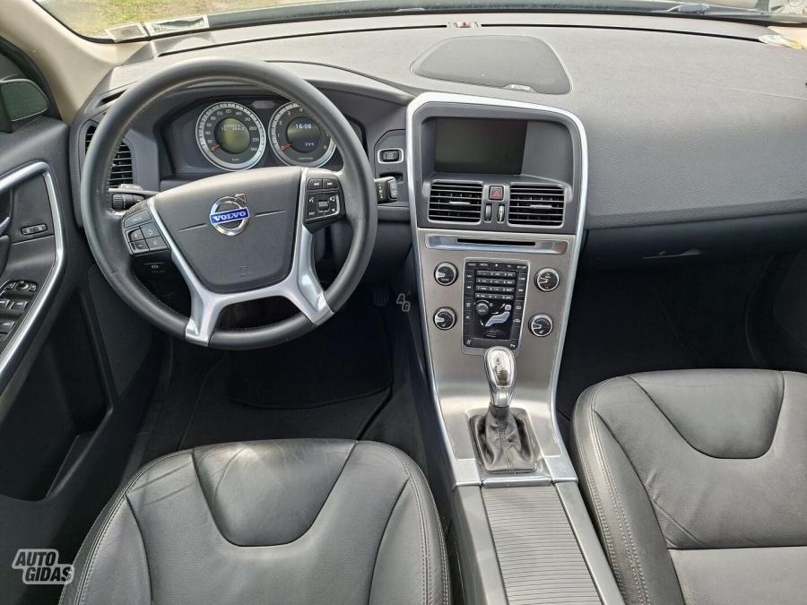 Grey Volvo XC60 2013 in Vilnius, with an engine capacity of 3.20 L and mileage of 233 thousand km for 8300 €, photo 6 on AUTOMOTO.COM.LV