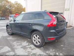 Pelēks Volvo XC60 2013 Viļņa, ar dzinēja tilpumu 3.20 L un nobraukumu 233 tūkst. km par 8150 €, foto 17 vietnē AUTOMOTO.COM.LV