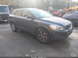 Pelēks Volvo XC60 2013 Viļņa, ar dzinēja tilpumu 3.20 L un nobraukumu 233 tūkst. km par 8150 €, foto 18 vietnē AUTOMOTO.COM.LV