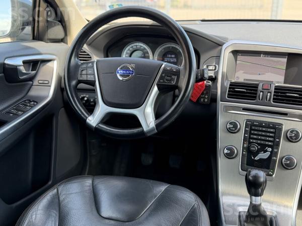 Pelēks Volvo XC60 2013 Rīga, ar dzinēja tilpumu 2.00 L un nobraukumu 229 tūkst. km par 10750 €, foto 5 vietnē AUTOMOTO.COM.LV