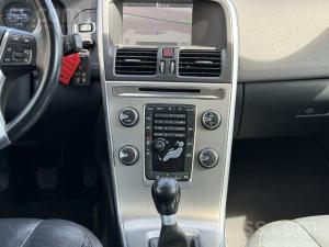 Grey Volvo XC60 2013 in Riga, with an engine capacity of 2.00 L and mileage of 229 thousand km for 10750 €, photo 11 on AUTOMOTO.COM.LV