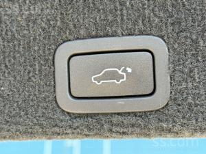 Grey Volvo XC60 2013 in Riga, with an engine capacity of 2.00 L and mileage of 229 thousand km for 10750 €, photo 18 on AUTOMOTO.COM.LV