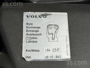 Grey Volvo XC60 2013 in Riga, with an engine capacity of 2.00 L and mileage of 229 thousand km for 10750 €, photo 20 on AUTOMOTO.COM.LV
