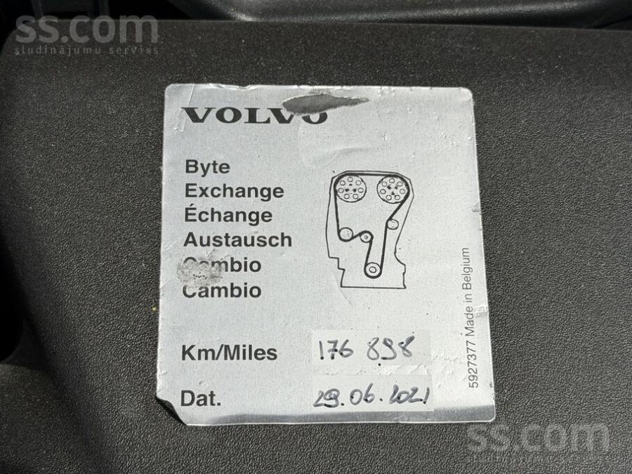 Grey Volvo XC60 2013 in Riga, with an engine capacity of 2.00 L and mileage of 229 thousand km for 10750 €, photo 20 on AUTOMOTO.COM.LV