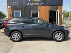 Grey Volvo XC60 2013 in Riga, with an engine capacity of 2.00 L and mileage of 229 thousand km for 10750 €, photo 24 on AUTOMOTO.COM.LV