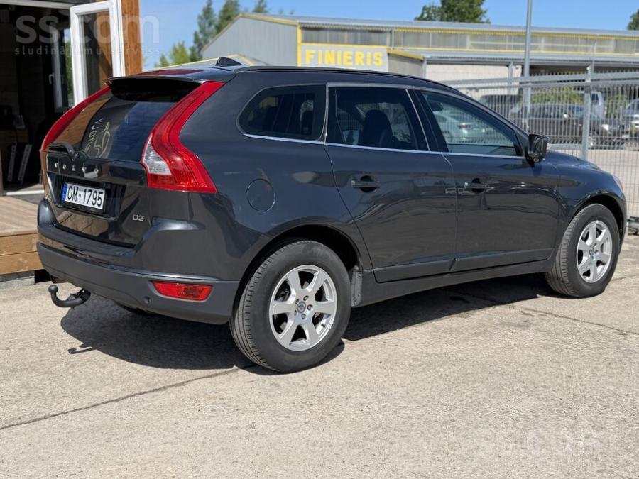 Grey Volvo XC60 2013 in Riga, with an engine capacity of 2.00 L and mileage of 229 thousand km for 10750 €, photo 25 on AUTOMOTO.COM.LV