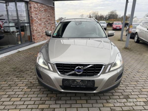 Pelēks Volvo XC60 2013 Talsi, ar dzinēja tilpumu 2.40 L un nobraukumu 254 tūkst. km par 12970 €, foto 6 vietnē AUTOMOTO.COM.LV