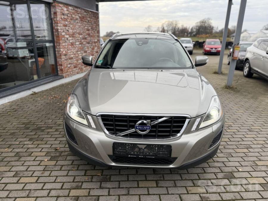 Pelēks Volvo XC60 2013 Talsi, ar dzinēja tilpumu 2.40 L un nobraukumu 254 tūkst. km par 12970 €, foto 7 vietnē AUTOMOTO.COM.LV