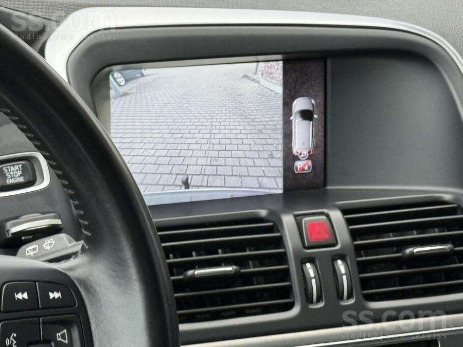Pelēks Volvo XC60 2013 Talsi, ar dzinēja tilpumu 2.40 L un nobraukumu 254 tūkst. km par 12970 €, foto 12 vietnē AUTOMOTO.COM.LV