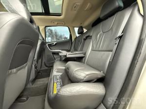 Pelēks Volvo XC60 2013 Talsi, ar dzinēja tilpumu 2.40 L un nobraukumu 254 tūkst. km par 12970 €, foto 17 vietnē AUTOMOTO.COM.LV