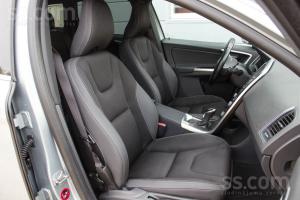 Grey Volvo XC60 2013 in Tukums, with an engine capacity of 2.00 L and mileage of 188 thousand km for 9990 €, photo 13 on AUTOMOTO.COM.LV