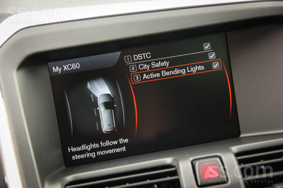 Pelēks Volvo XC60 2013 Tukums, ar dzinēja tilpumu 2.00 L un nobraukumu 280 tūkst. km par 100 €, foto 16 vietnē AUTOMOTO.COM.LV