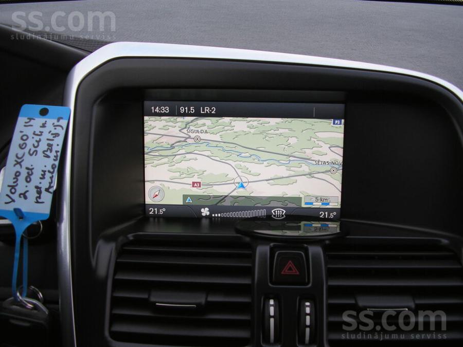 Grey Volvo XC60 2013 in Riga, with an engine capacity of 2.00 L and mileage of 0 thousand km for 11950 €, photo 16 on AUTOMOTO.COM.LV