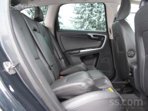 Grey Volvo XC60 2013 in Riga, with an engine capacity of 2.00 L and mileage of 0 thousand km for 11950 €, photo 25 on AUTOMOTO.COM.LV