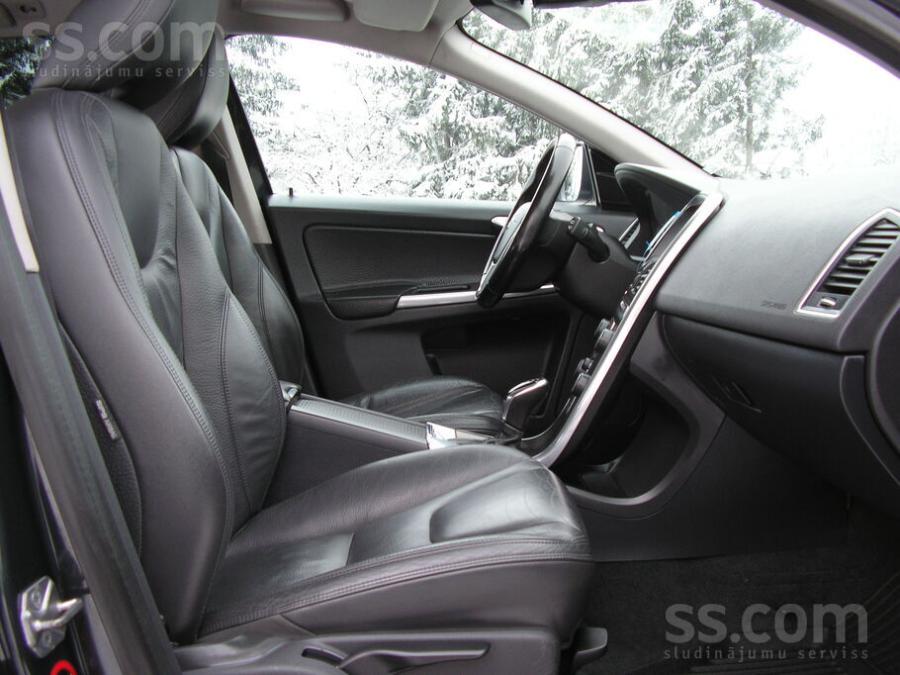 Grey Volvo XC60 2013 in Riga, with an engine capacity of 2.00 L and mileage of 0 thousand km for 11950 €, photo 27 on AUTOMOTO.COM.LV