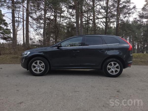 Grey Volvo XC60 2013 in Jurmala, with an engine capacity of 2.00 L and mileage of 245 thousand km for 12300 €, photo 3 on AUTOMOTO.COM.LV