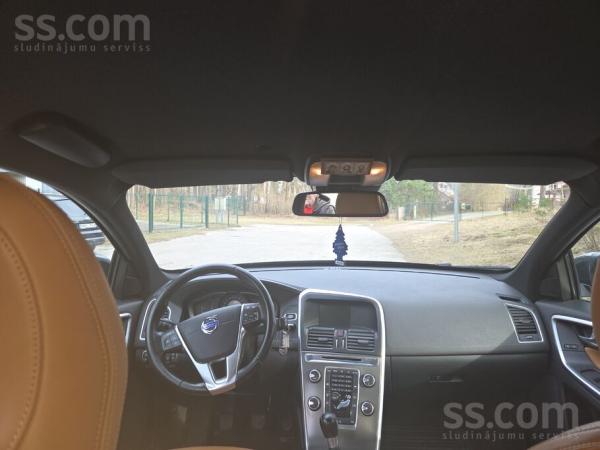 Grey Volvo XC60 2013 in Jurmala, with an engine capacity of 2.00 L and mileage of 245 thousand km for 12300 €, photo 6 on AUTOMOTO.COM.LV