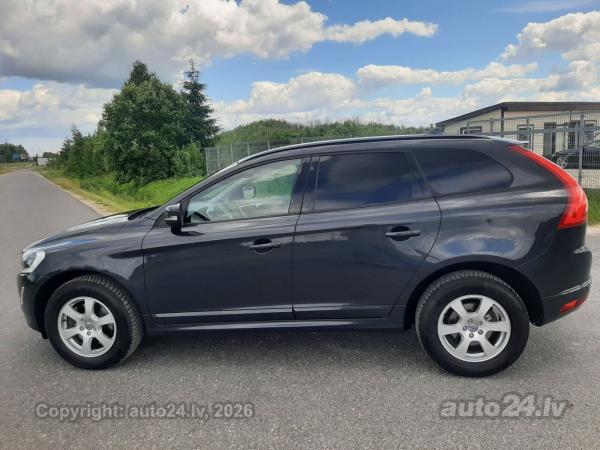 Pelēks Volvo XC60 2013 Tartu, ar dzinēja tilpumu 2.40 L un nobraukumu 209 tūkst. km par 12290 €, foto 2 vietnē AUTOMOTO.COM.LV
