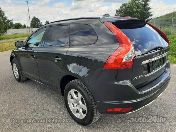 Pelēks Volvo XC60 2013 Tartu, ar dzinēja tilpumu 2.40 L un nobraukumu 209 tūkst. km par 12290 €, foto 3 vietnē AUTOMOTO.COM.LV