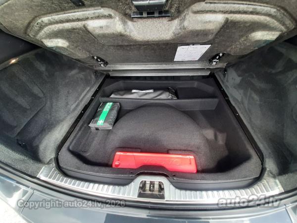 Pelēks Volvo XC60 2013 Tartu, ar dzinēja tilpumu 2.40 L un nobraukumu 209 tūkst. km par 12290 €, foto 5 vietnē AUTOMOTO.COM.LV