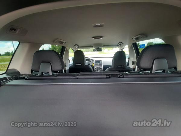 Pelēks Volvo XC60 2013 Tartu, ar dzinēja tilpumu 2.40 L un nobraukumu 209 tūkst. km par 12290 €, foto 8 vietnē AUTOMOTO.COM.LV