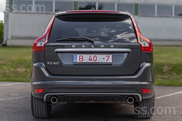 Grey Volvo XC60 2013 in Tukums, with an engine capacity of 2.00 L and mileage of 192 thousand km for 14590 €, photo 9 on AUTOMOTO.COM.LV