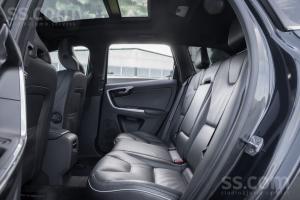Grey Volvo XC60 2013 in Tukums, with an engine capacity of 2.00 L and mileage of 192 thousand km for 14590 €, photo 17 on AUTOMOTO.COM.LV