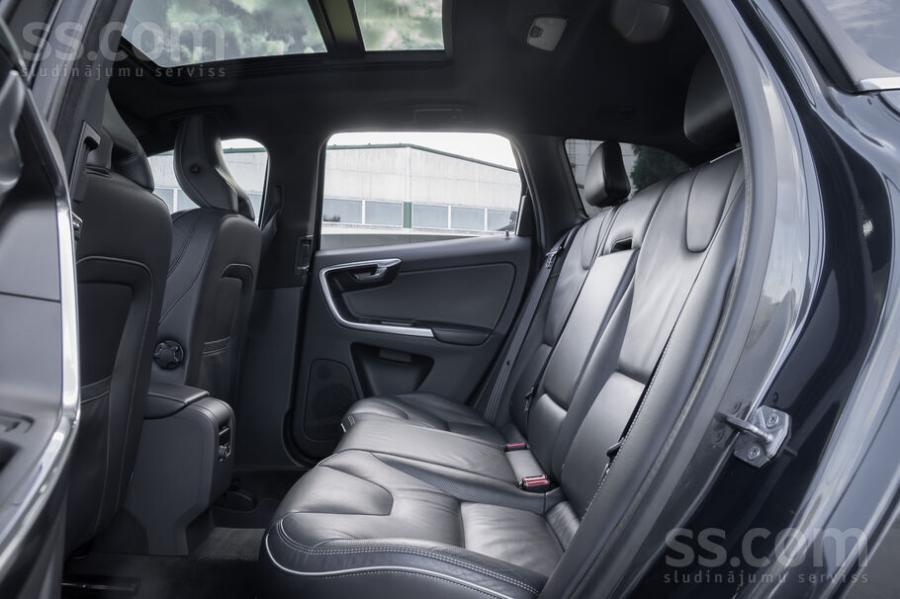 Grey Volvo XC60 2013 in Tukums, with an engine capacity of 2.00 L and mileage of 192 thousand km for 14590 €, photo 17 on AUTOMOTO.COM.LV
